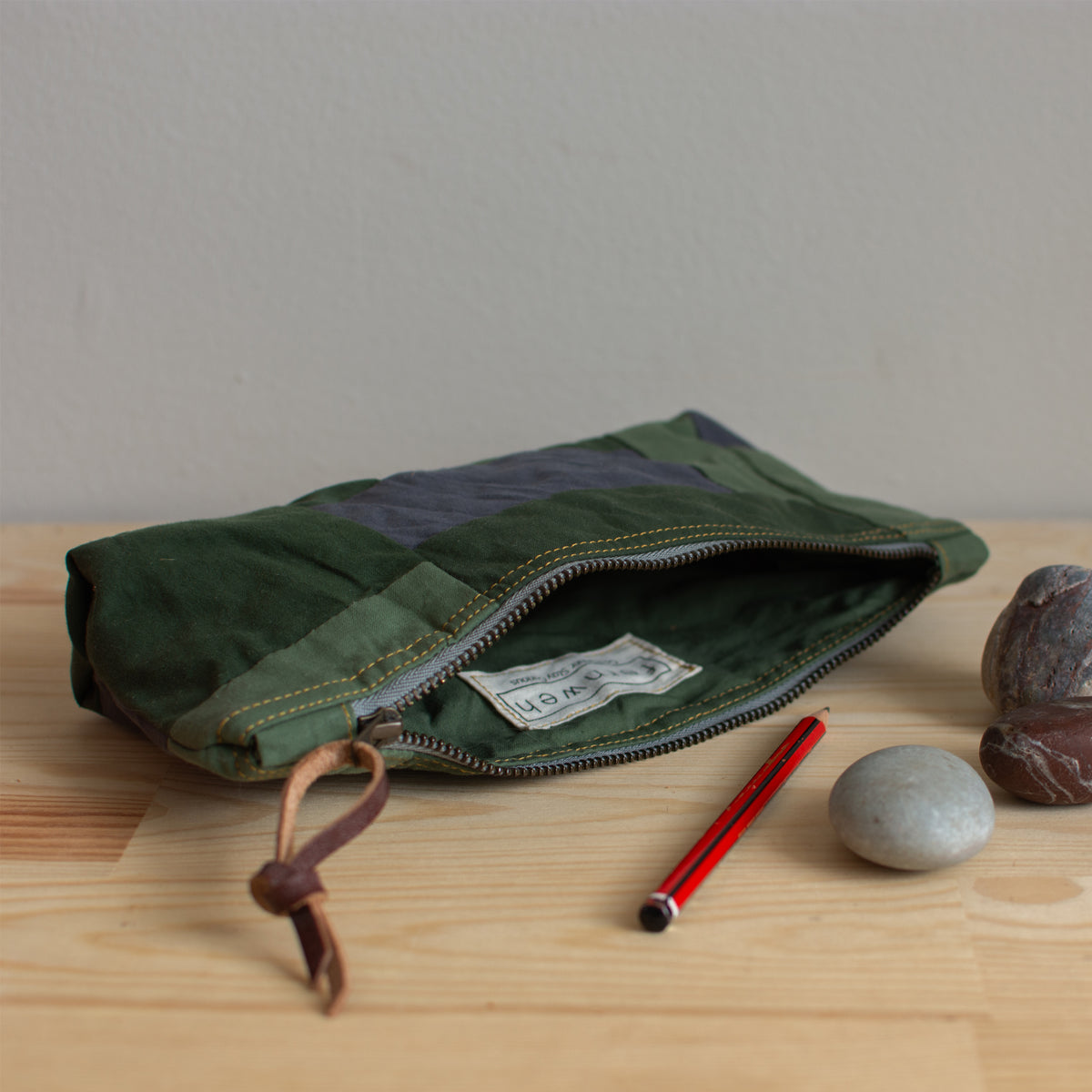 Zero Waste Pencil Pouch - Green/Grey – Fernweh UK